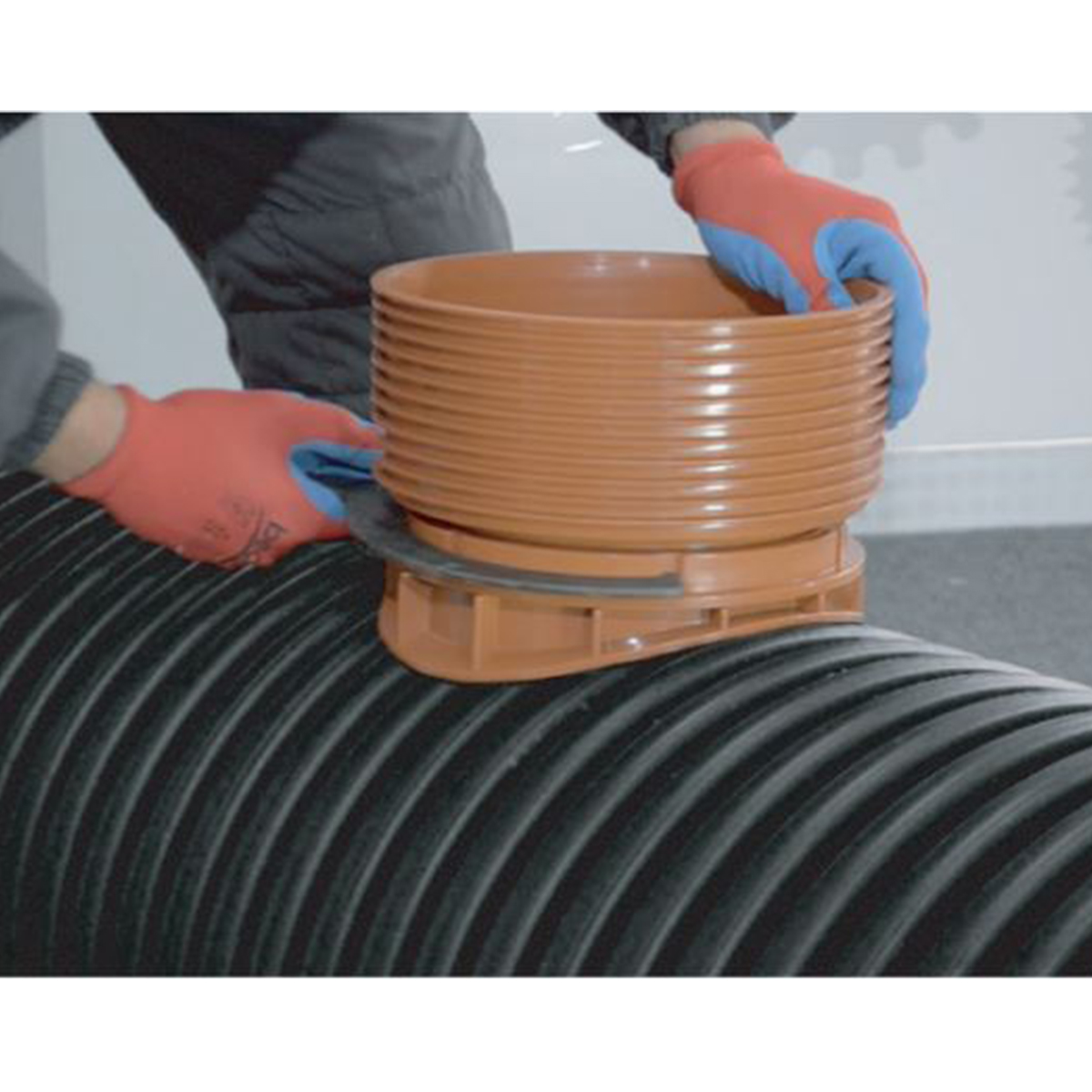 Sedlo za korugiranu cijev 300/160 | Exterim